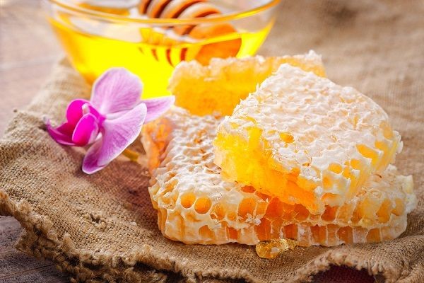 Μέλι: Ιδιότητες και τα τρομερά οφέλη υγείας από τις βιοδραστικές του ...