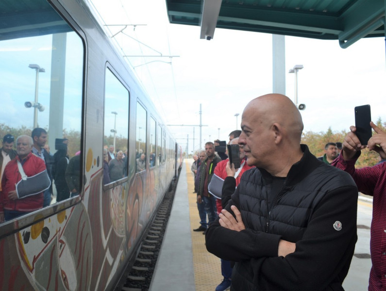 Σε λειτουργία ο Σιδηροδρομικός Σταθμός Μώλου - STEREA NEWS