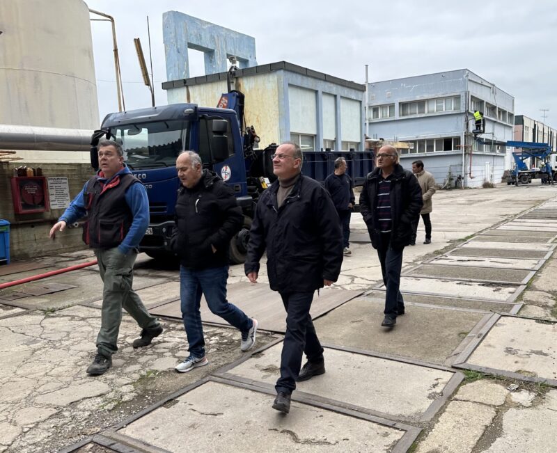 Ζεμπίλης: Το εργοστάσιο της ΔΕΗ στο Αλιβέρι ενισχύει την ενεργειακή ...