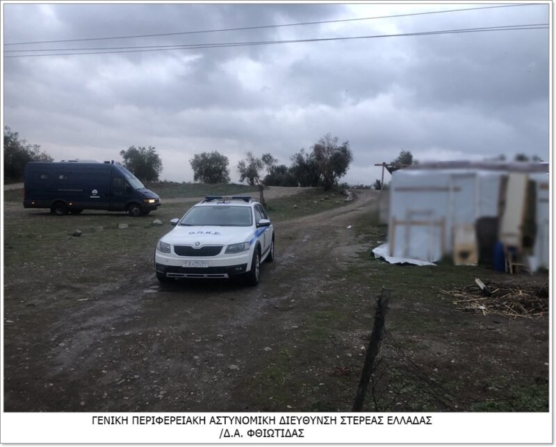 Δύο συλλήψεις και έξι προσαγωγές σε επιχείρηση της ΕΛ.ΑΣ σε καταυλισμό ...