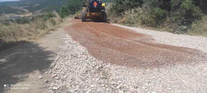 Στρώθηκε με αμμοχάλικα αγροτική οδός στο Ζέλι (φωτογραφίες) - STEREA NEWS